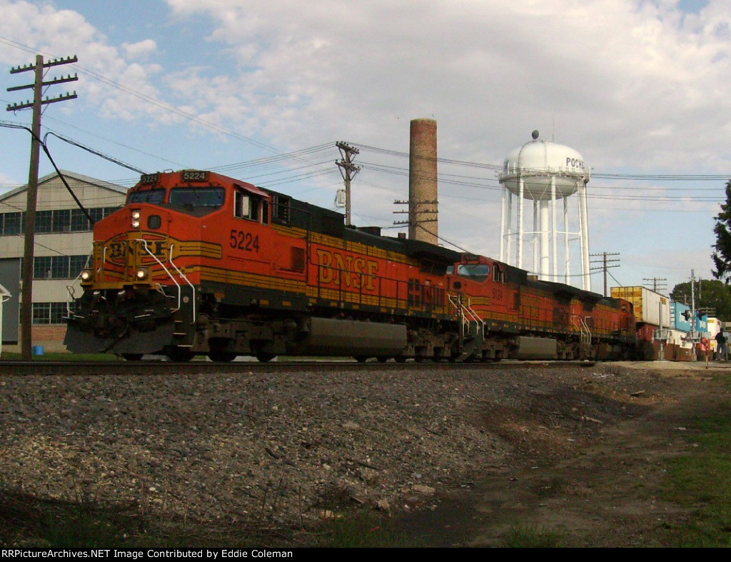 BNSF 5224 (C44-9W) - Blt. 5/2002